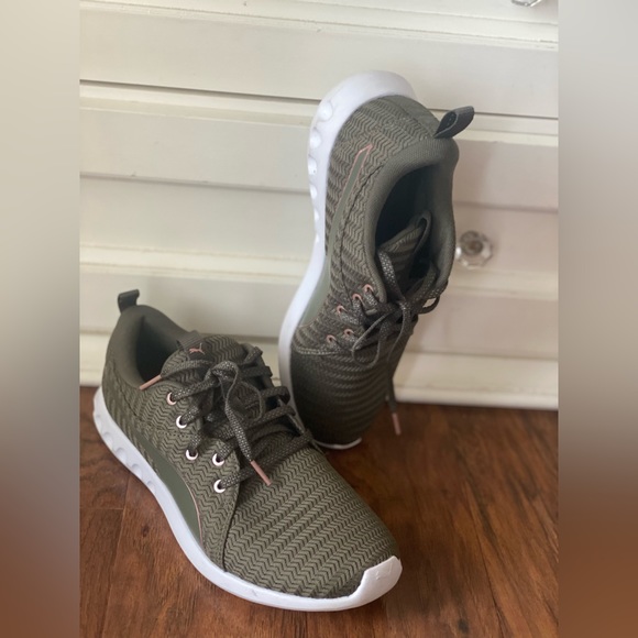 Puma | Shoes | Puma Soft Foam Green Pink Women Sneakers | Poshmark